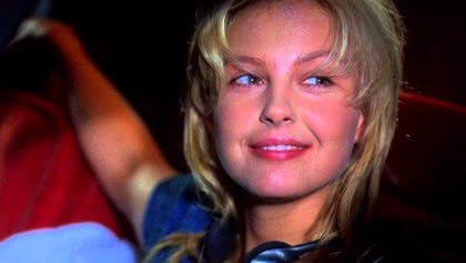 Normal Life (USA 1996) : KRITIK : artechock